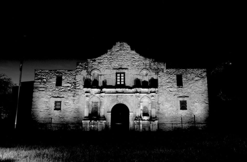 Visit The Most Haunted Places In North America This Halloween - Let's ...